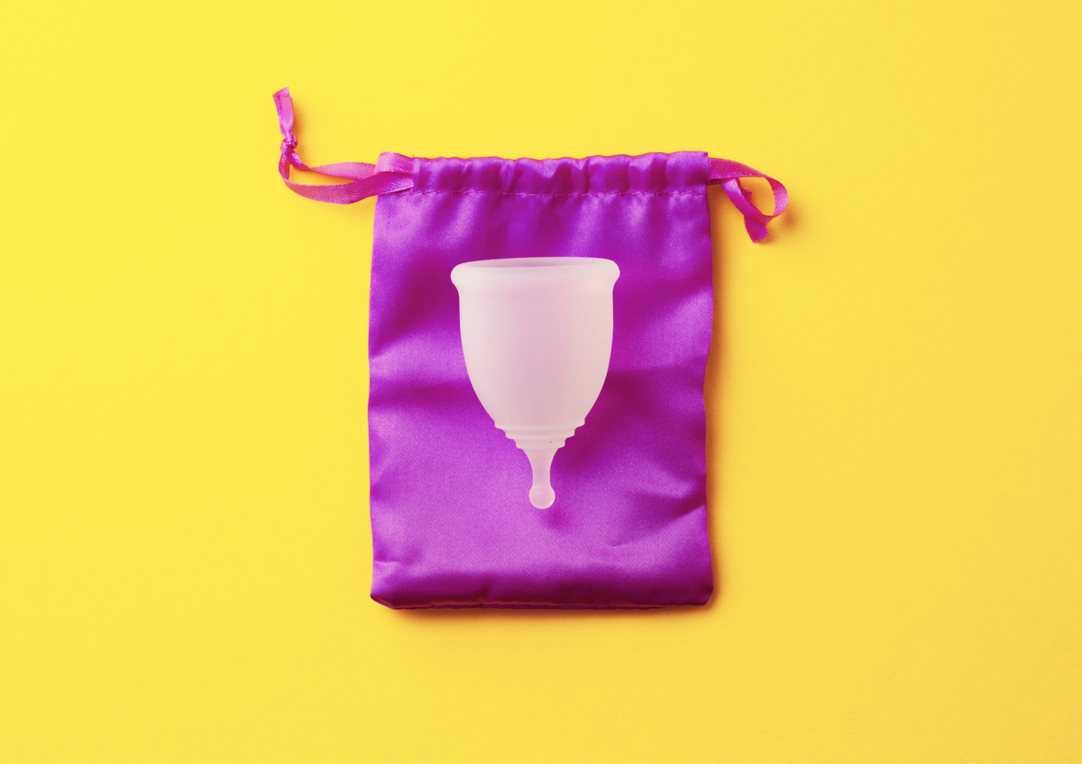Coletor menstrual (copinho): o que é, como usar e quais os benefícios ...
